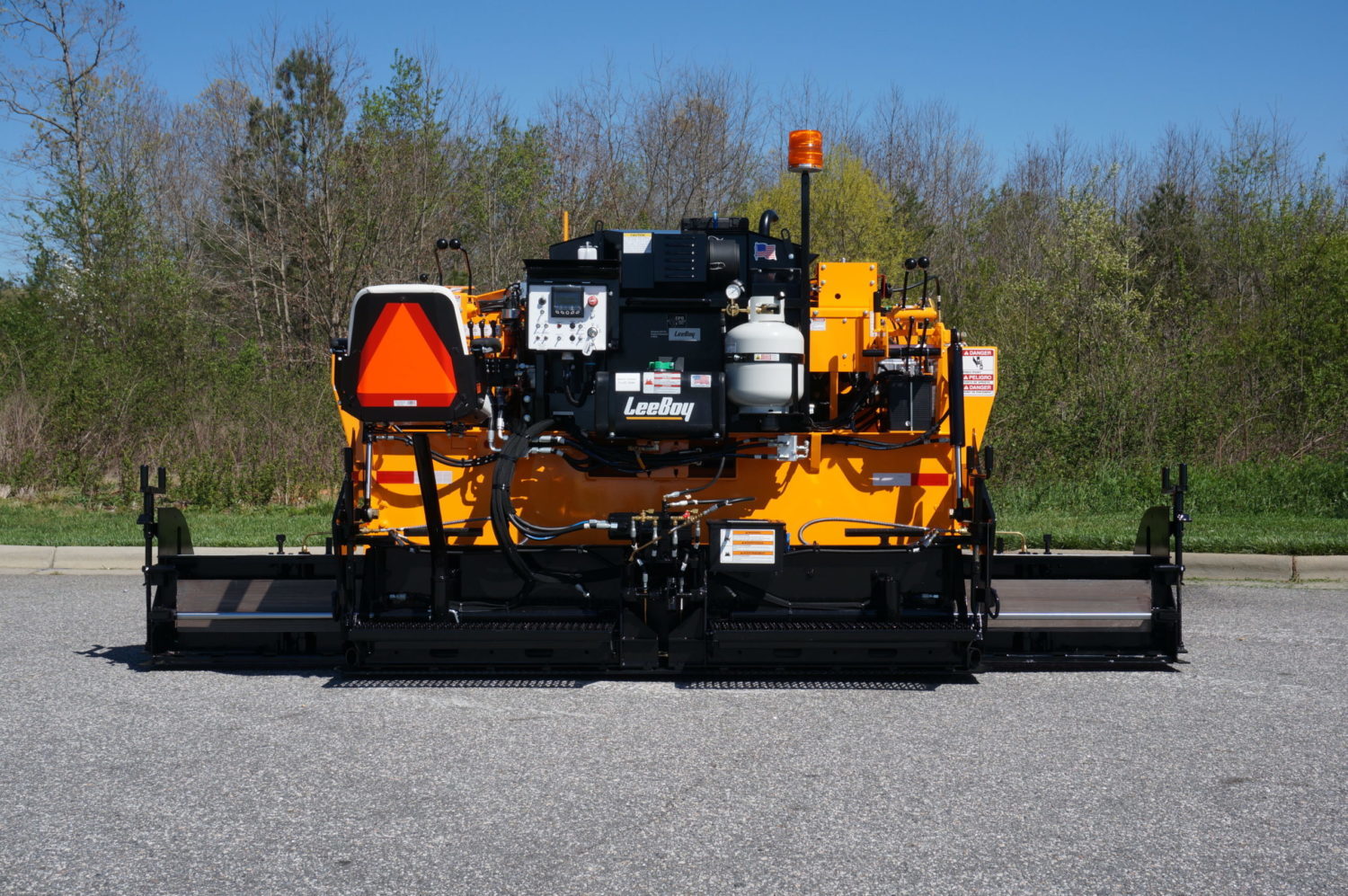 Leeboy 7000C - Ambrose Equipment