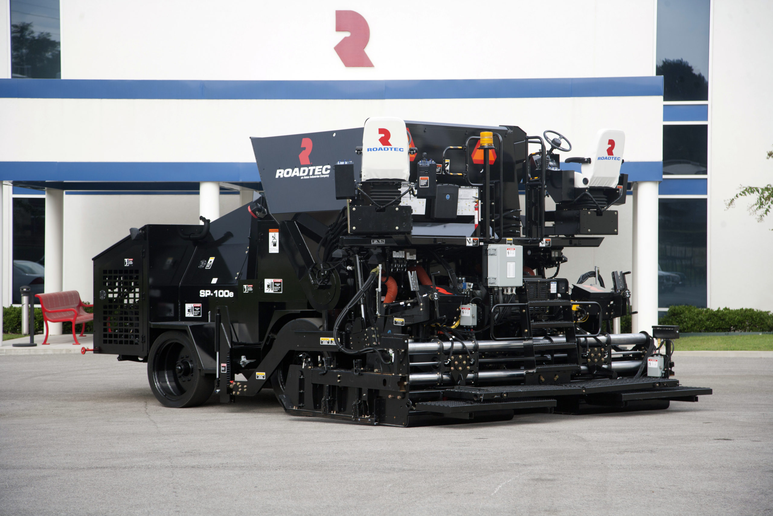 Roadtec SP-100 - Ambrose Equipment